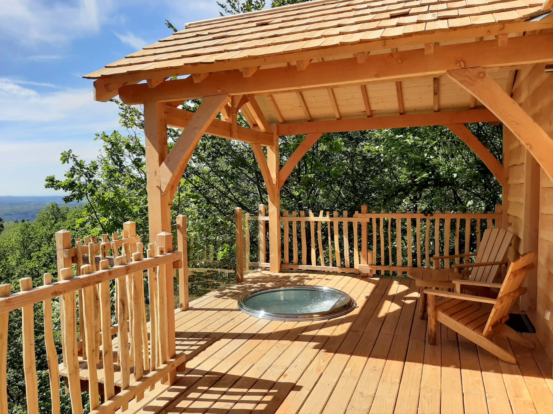 Cabane Spa Mésange - Cabane dans les arbres Franche-Comté (Bourgogne ...
