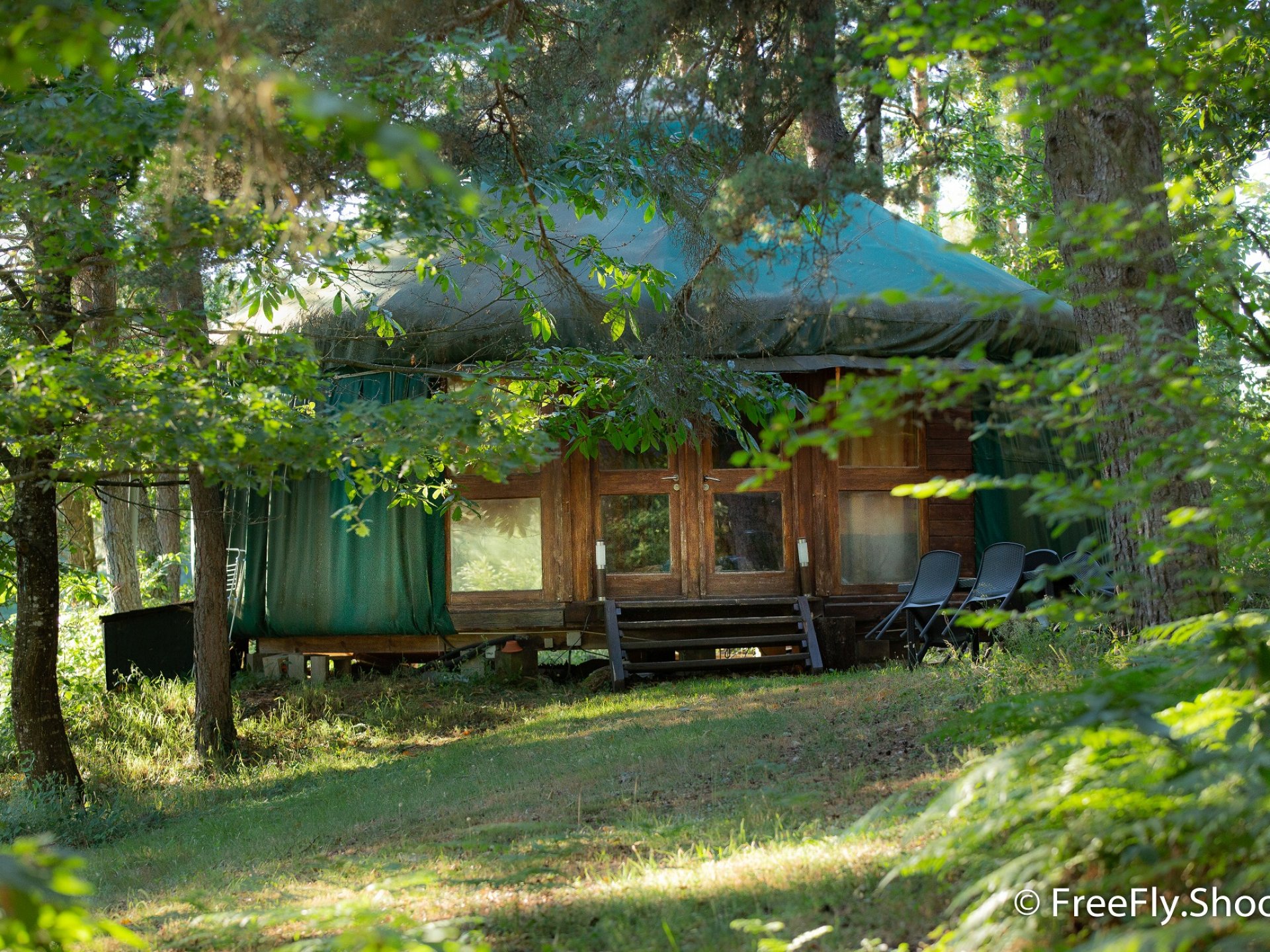 La Yourte Contemporaine - Yourte Auvergne (Auvergne-Rhône-Alpes ...
